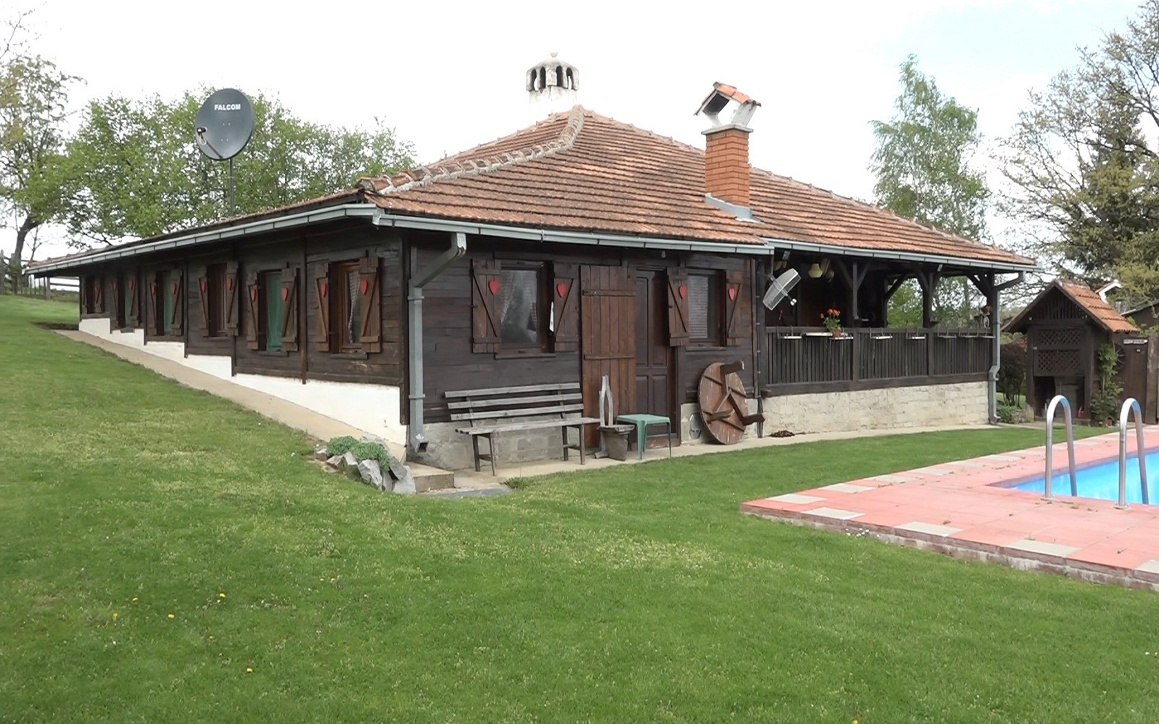 Etno kuća "Tri hrasta", jedno je od najposećenijih seoskih turističkih ...