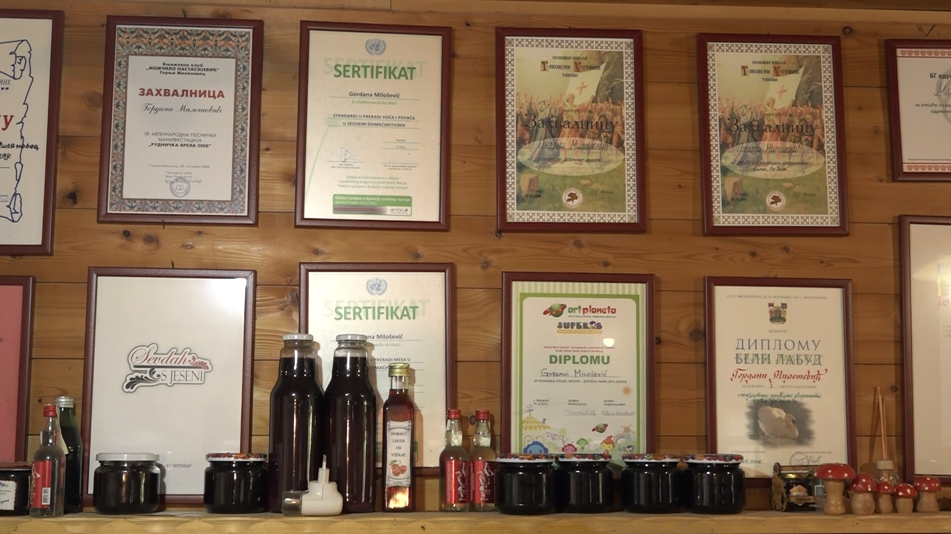 Etno kuća “Tri hrasta”, jedno je od najposećenijih seoskih turističkih ...